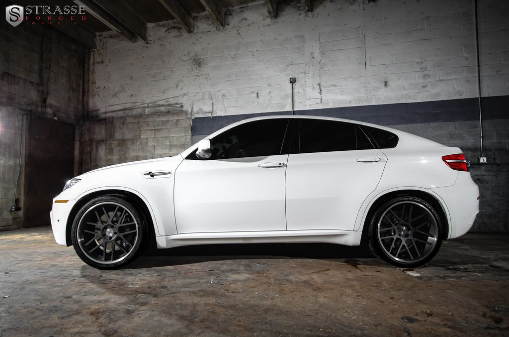 SAdesign: Alpine White X6M | Strasse Forged Deep Concave | Luxury4Play.com